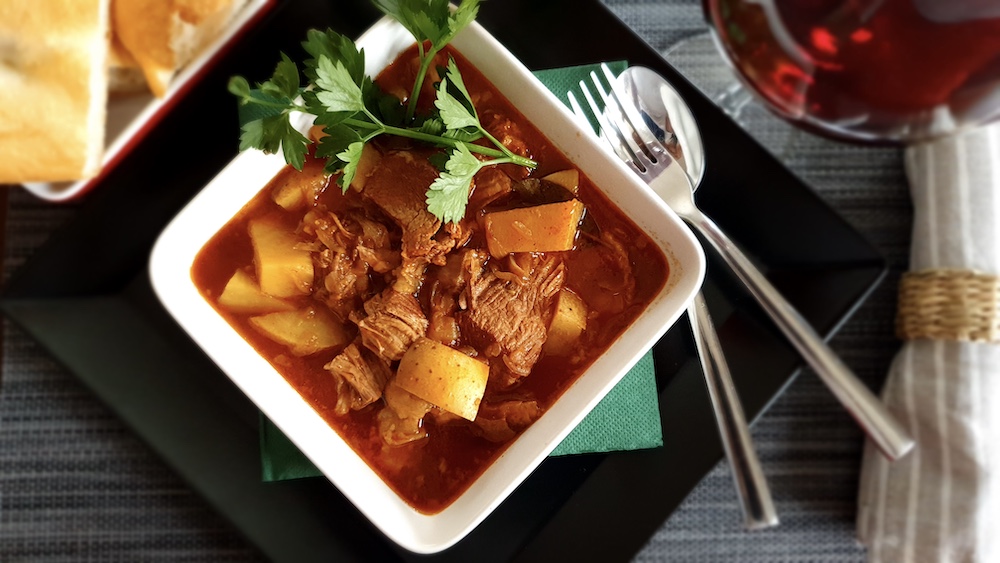 Vinski gulaš uit de slowcooker | Croatiangrapes.blog